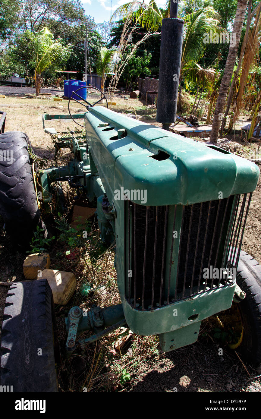 ancient tractor in Nicaragua Stock Photo - Alamy