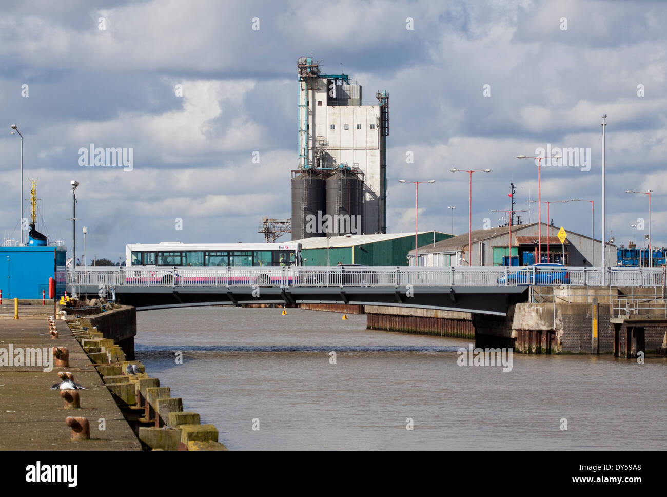 Bascule bridge in Lowestoft Stock Photo - Alamy