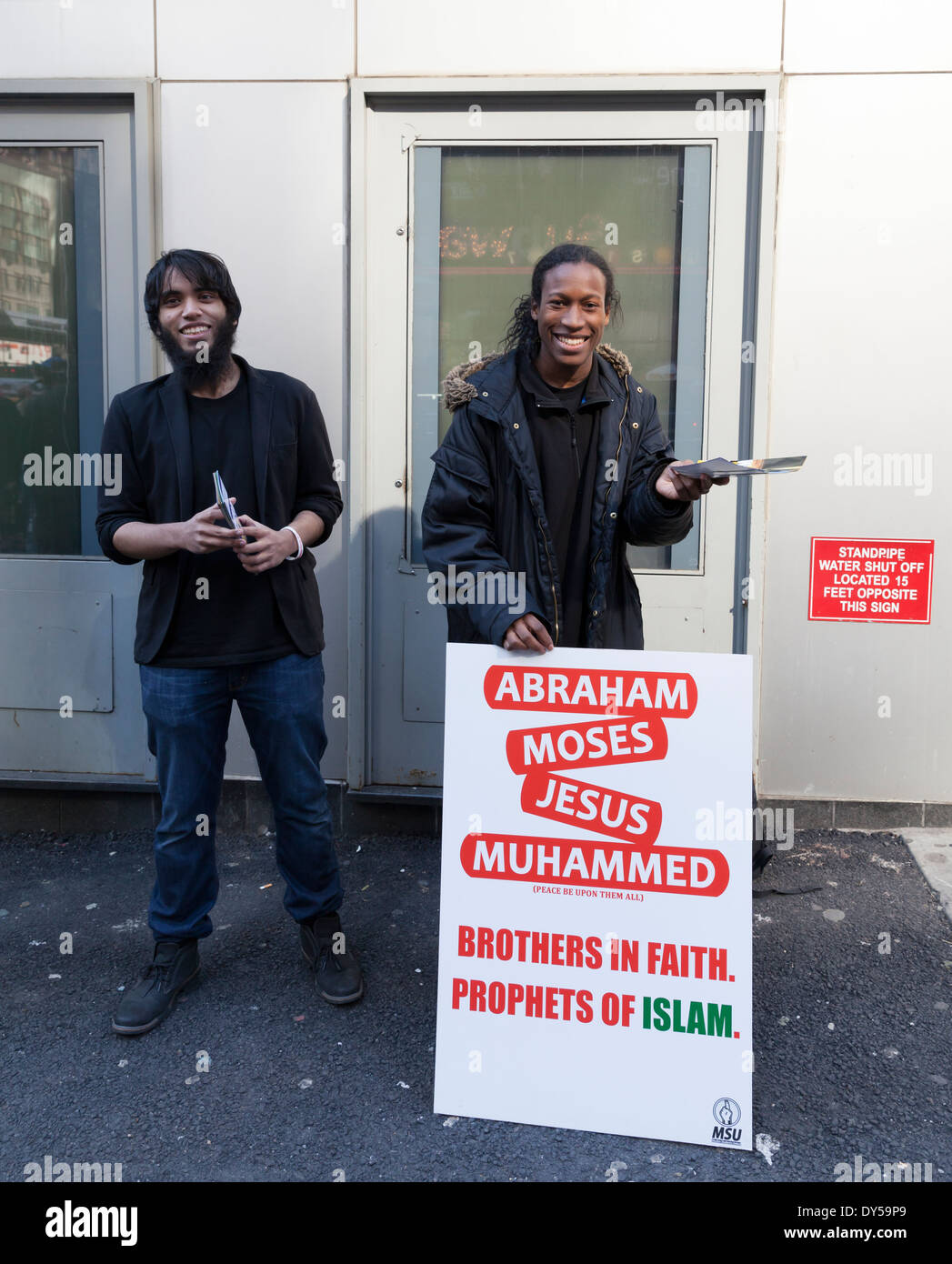 Muslim organization hi-res stock photography and images - Alamy