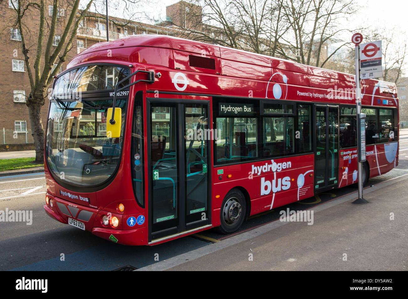 Hydrogen bus hi-res stock photography and images - Alamy