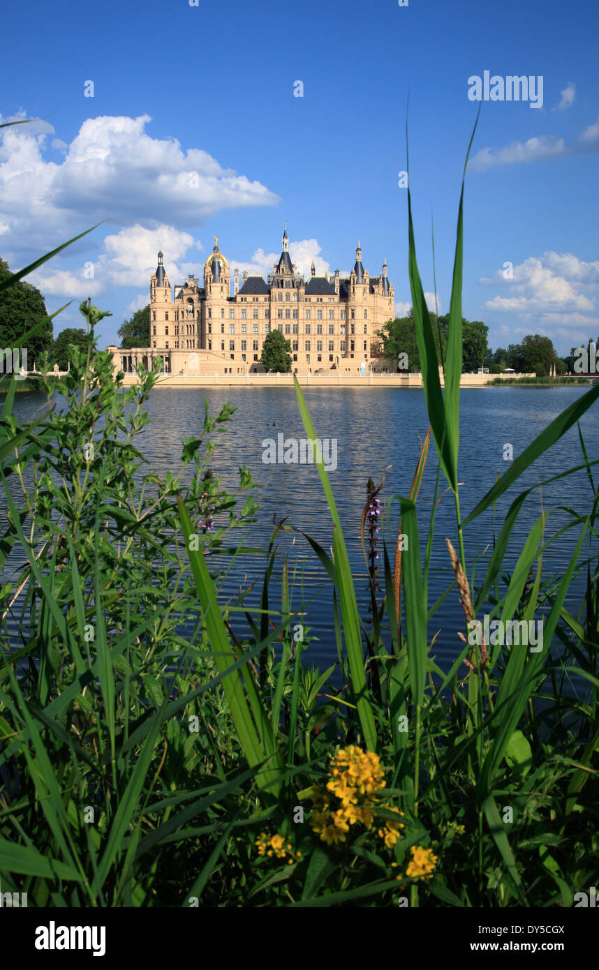 Schwerin, lake Schweriner See and castle, Mecklenburg Western Pomerania ...