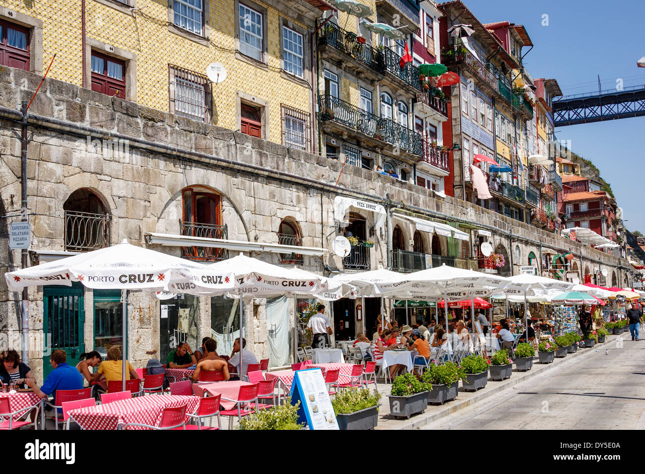 Medieval ribeira riverside district hi-res stock photography and images ...