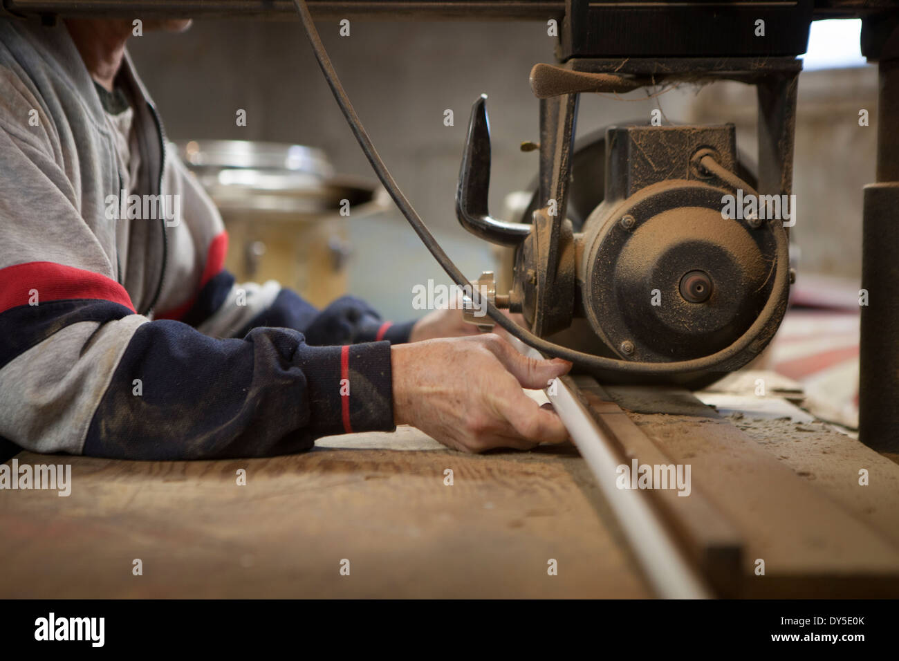 Radial arm saw hi-res stock photography and images - Alamy