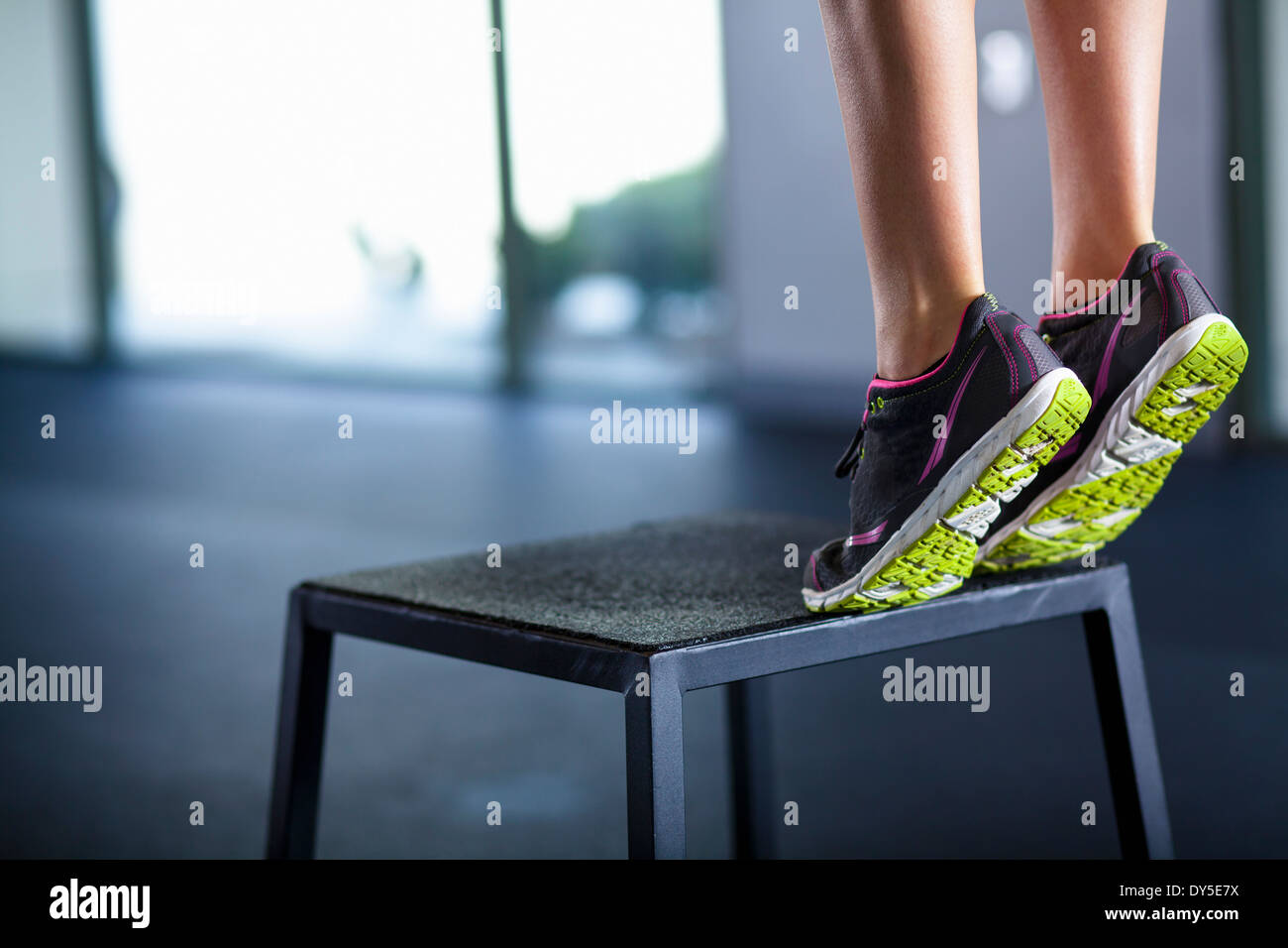 Tiptoeing hi-res stock photography and images - Alamy