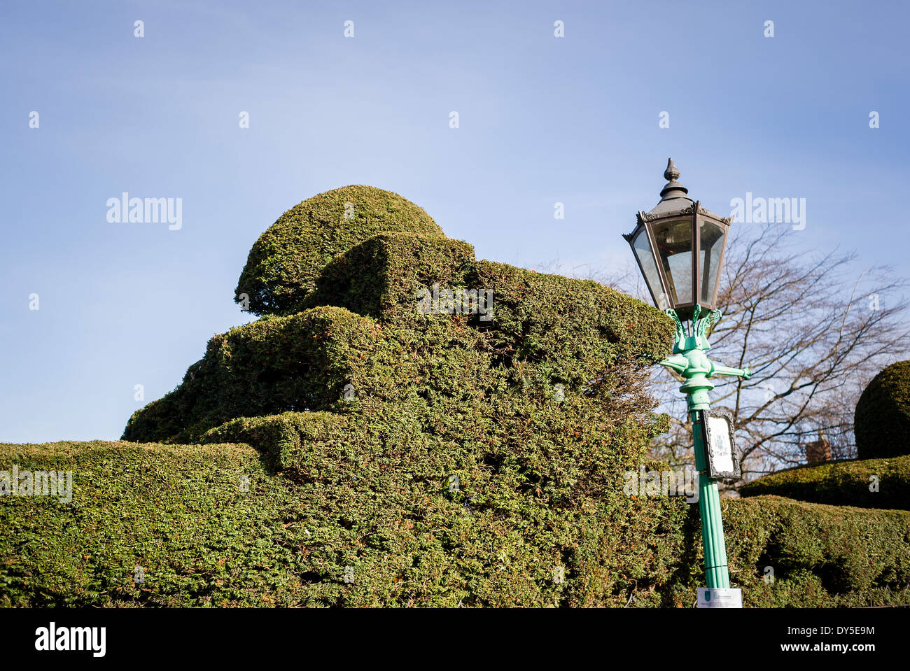 Topiary hedge hi-res stock photography and images - Alamy