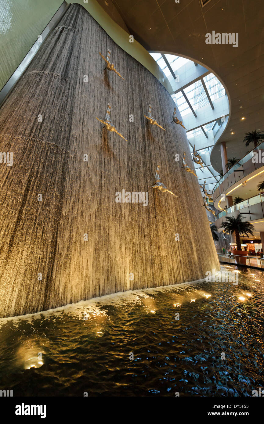 Diving sculptures High Resolution Stock Photography and Images - Alamy