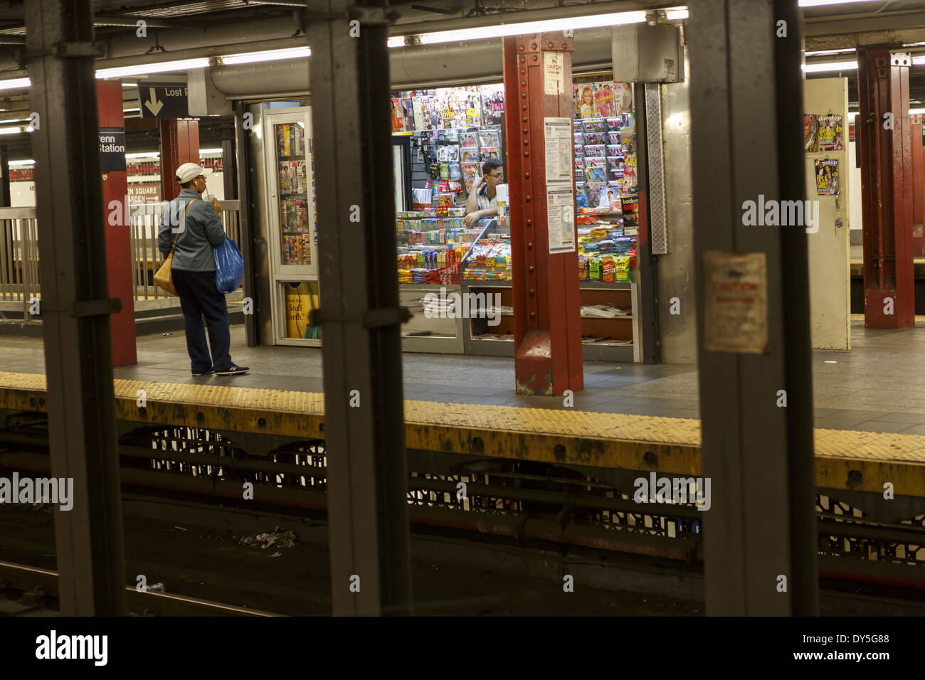 Penn station new york city hi-res stock photography and images - Alamy