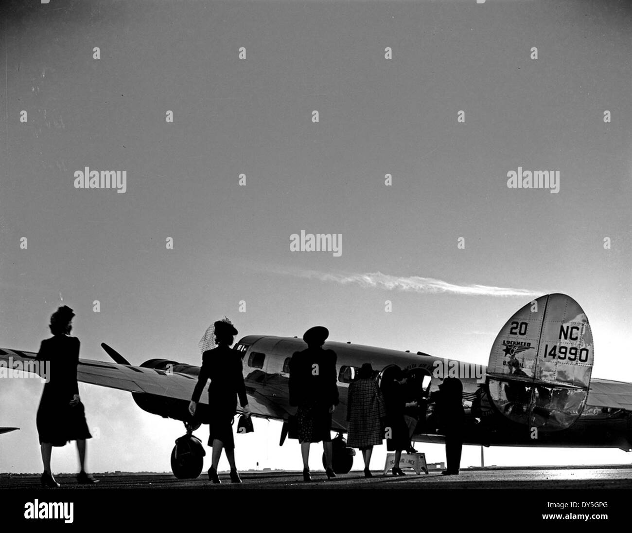 Dallas love field airplanes hi-res stock photography and images - Alamy