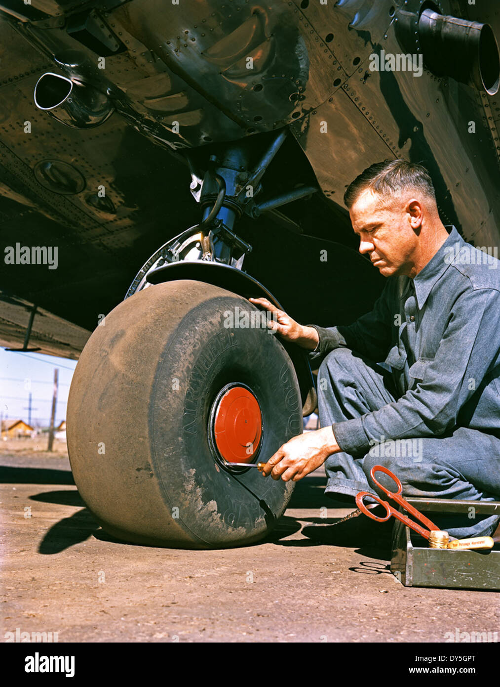 [Aviation Mechanic with Lockheed 12A Electra Junior] Stock Photo - Alamy