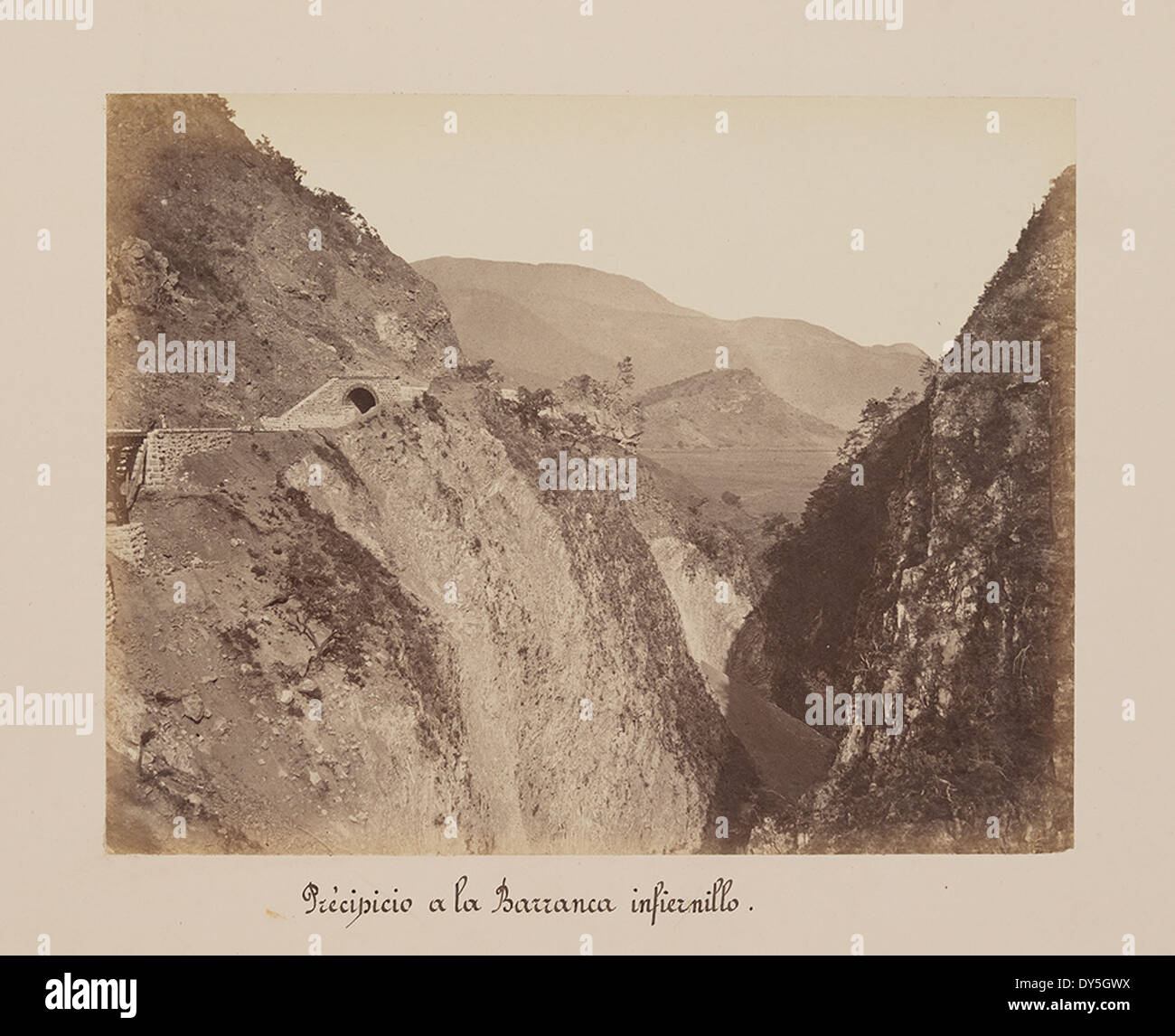 Precipicio High Resolution Stock Photography and Images - Alamy