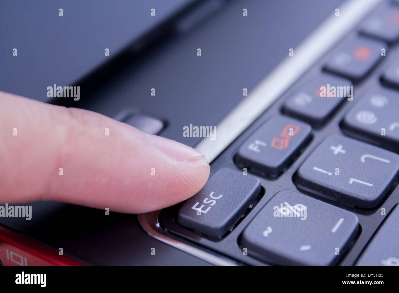 Escape button computer hi-res stock photography and images - Alamy
