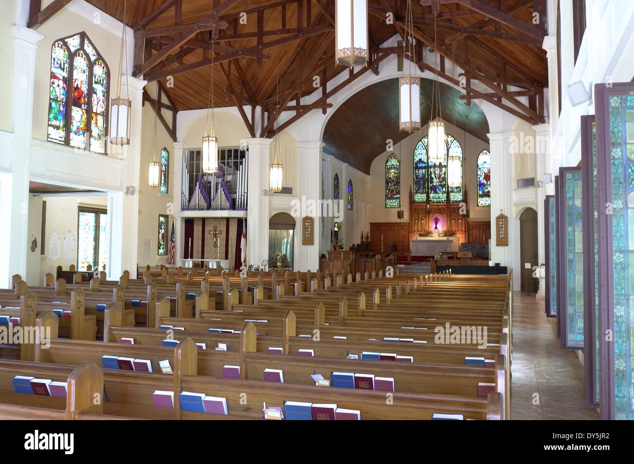 Interior episcopal church hi-res stock photography and images - Alamy