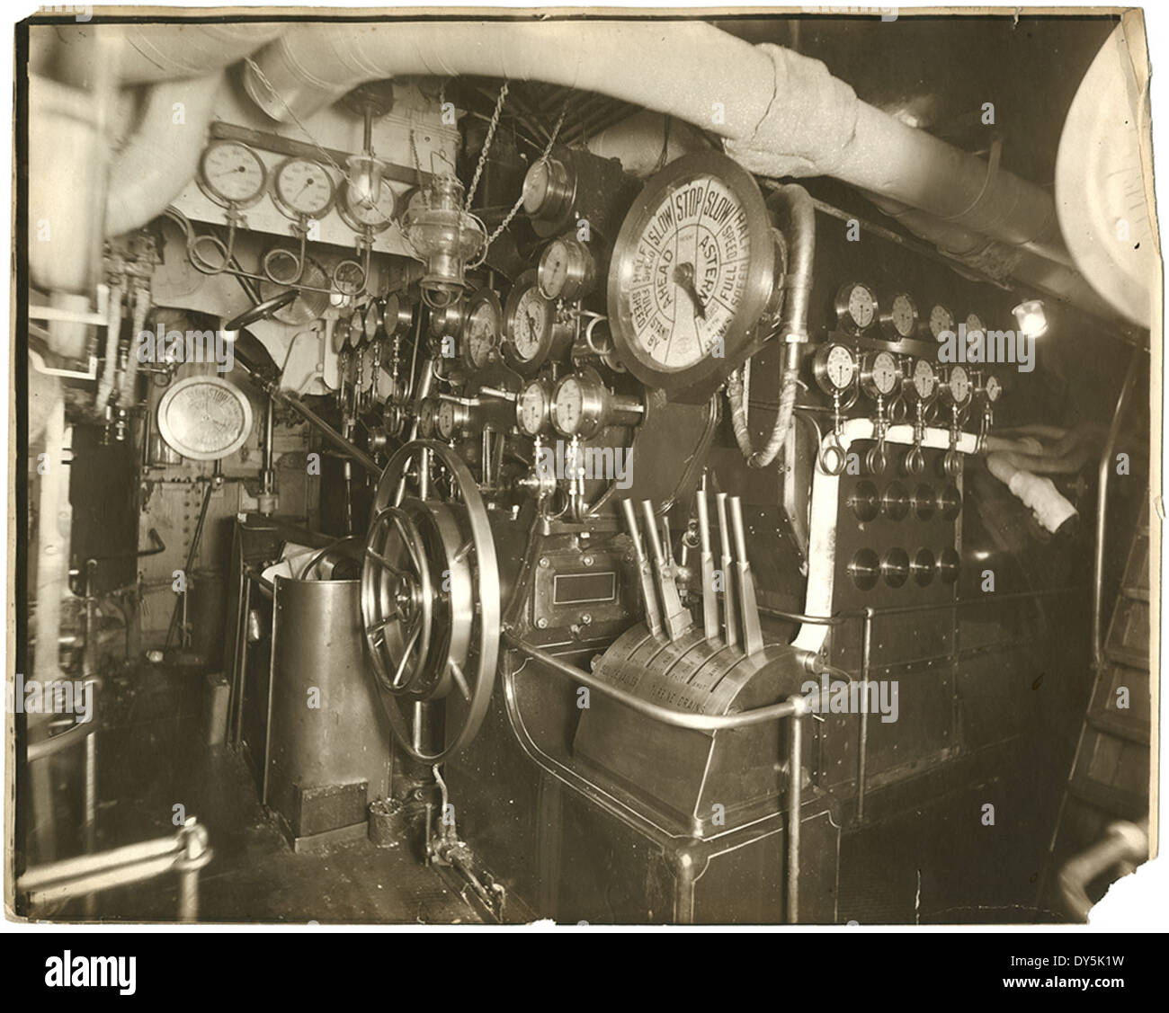 Engine control room hi-res stock photography and images - Alamy