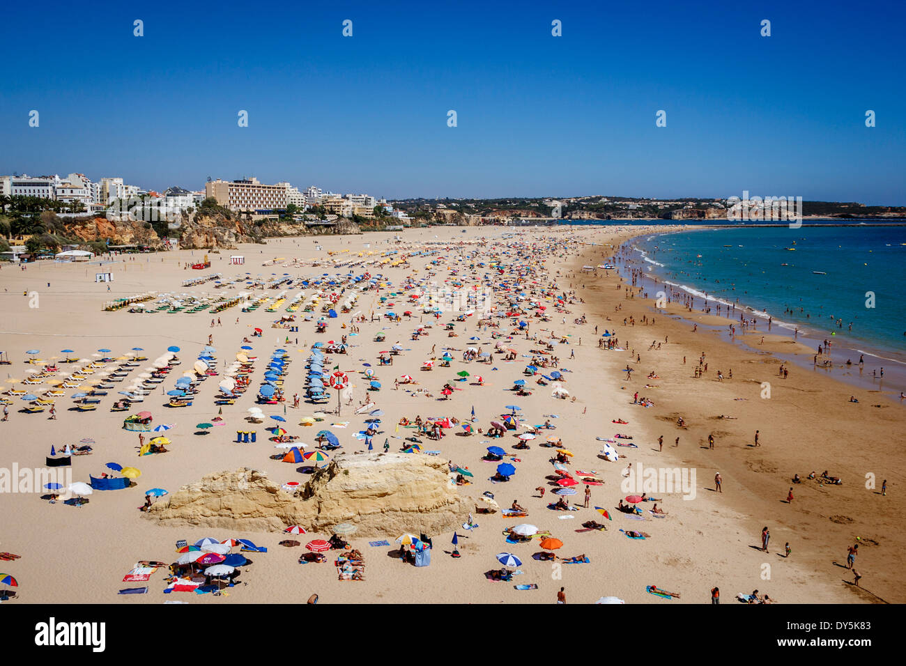 Praia de rocha beach beaches algarve hi-res stock photography and ...