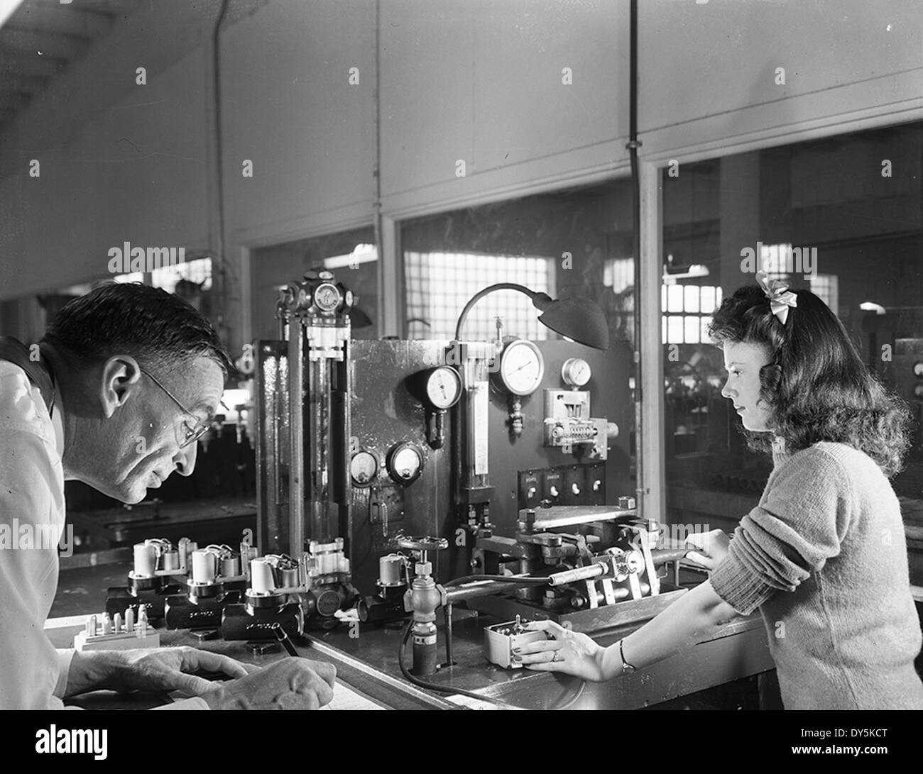 Seismological laboratory Black and White Stock Photos & Images - Alamy