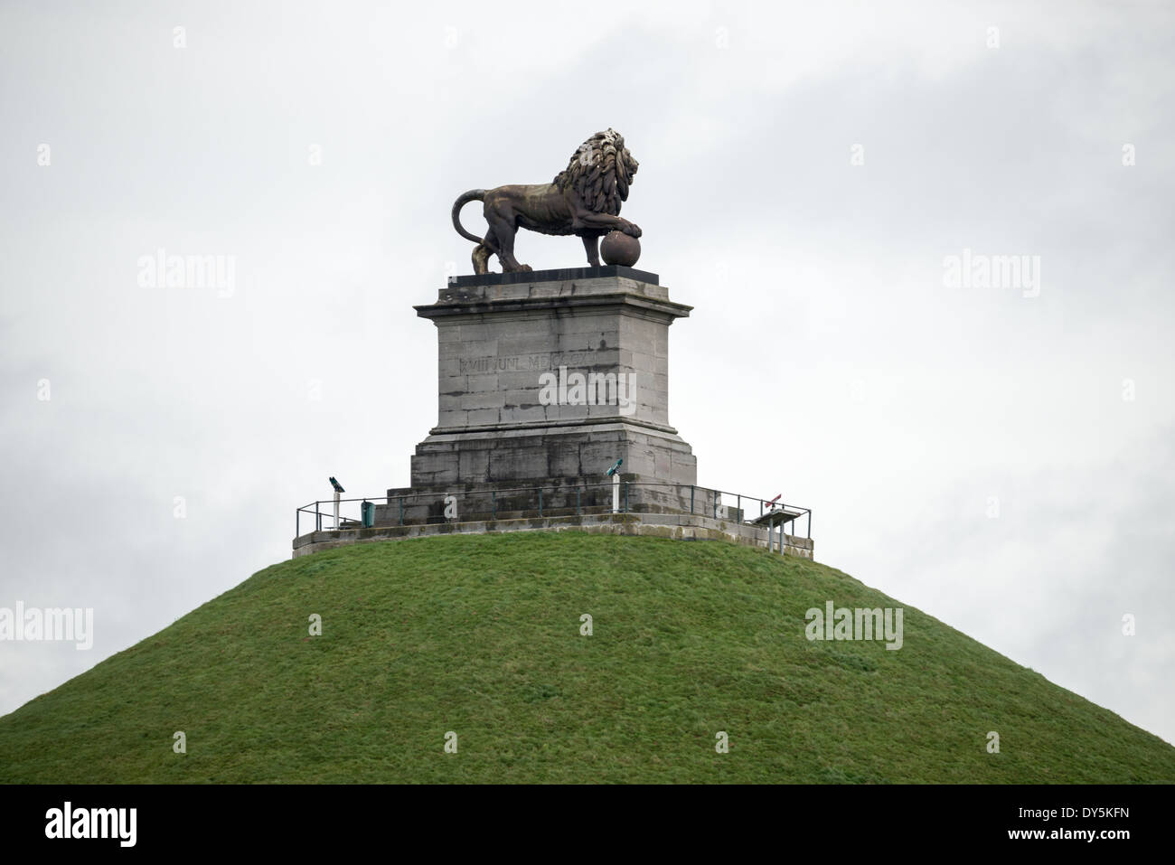 Lion's Mound Lion Statue Waterloo Belgium // WATERLOO, Belgium — The ...