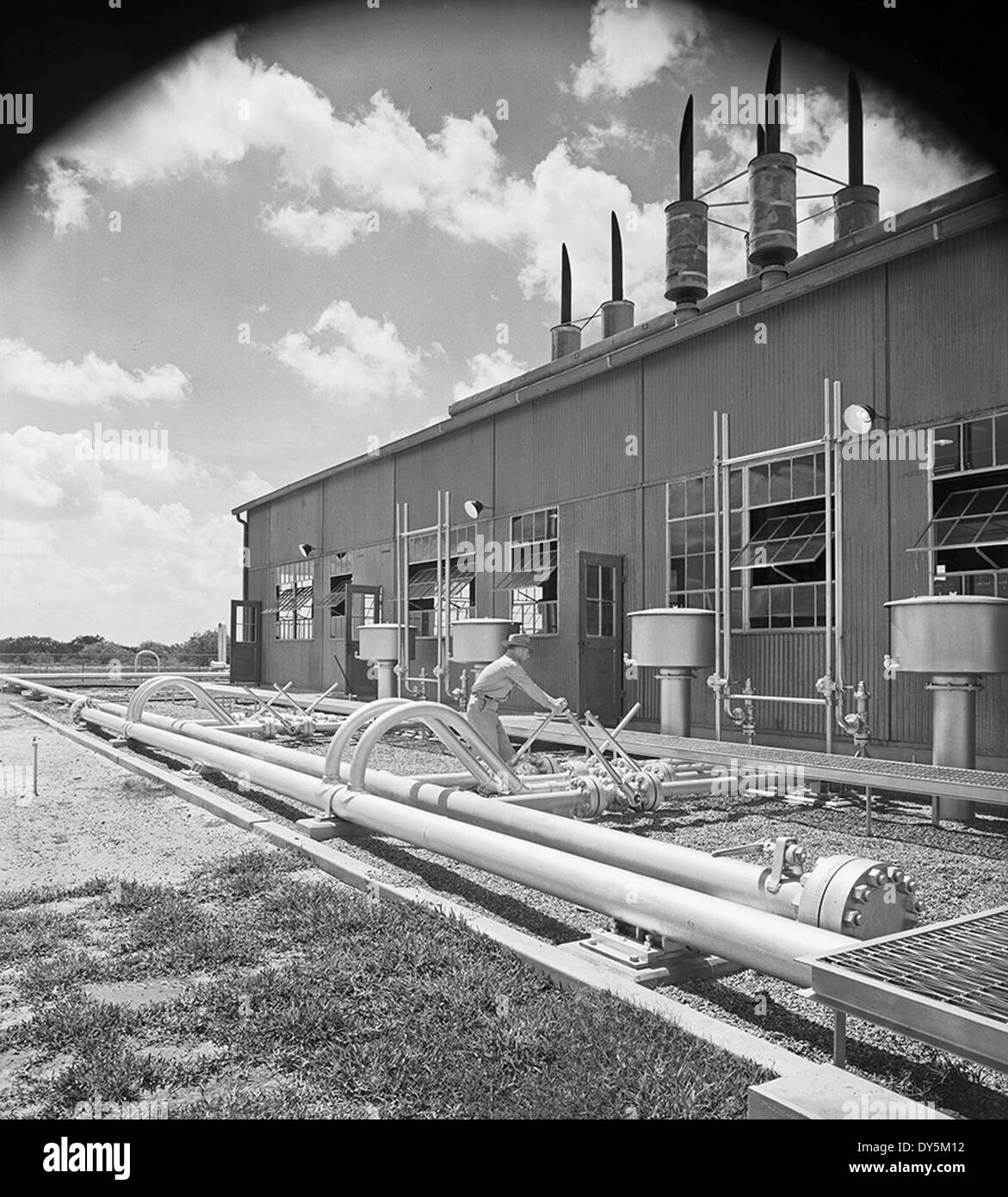 The image shows the recycling plant of Warren Petroleum Corp in Agua ...