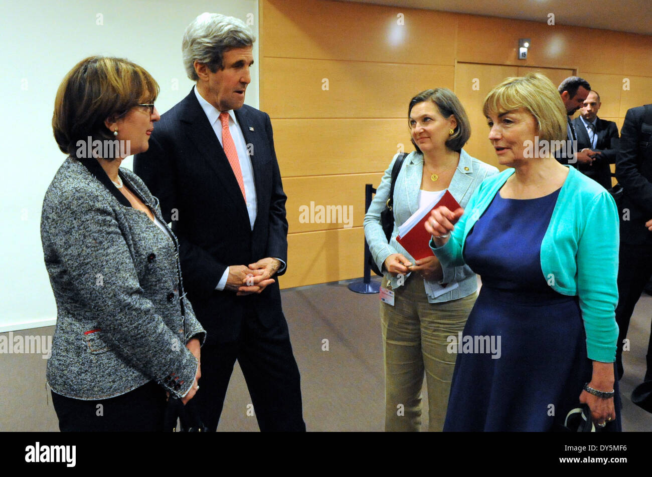 Assistant secretary nuland meet w hi-res stock photography and images ...