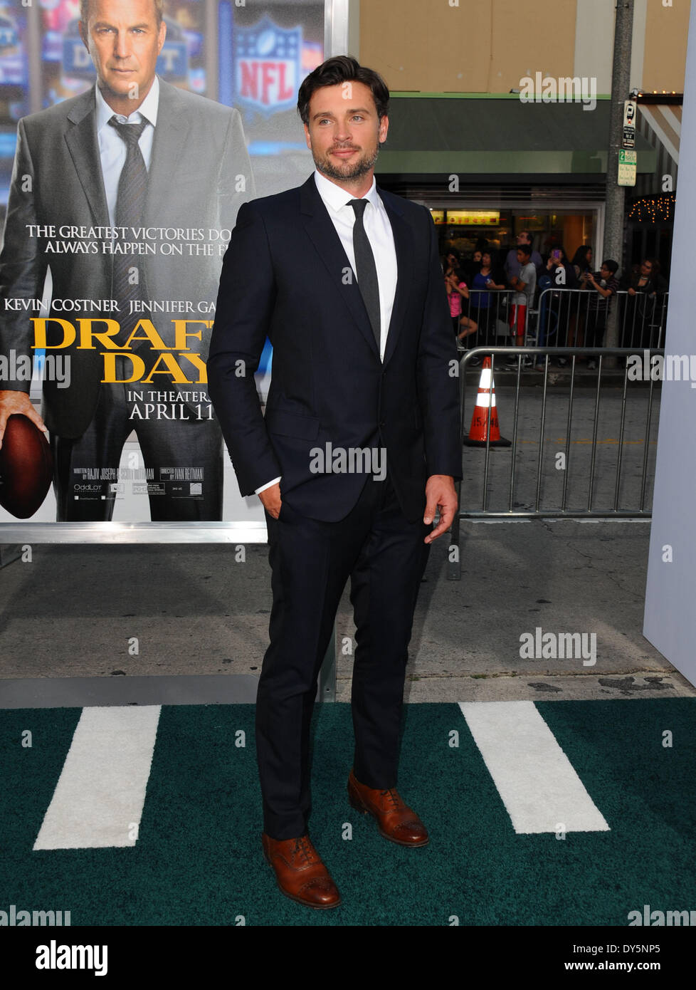 Los Angeles, California, USA. 7th Apr, 2014. Tom Welling attending the ...
