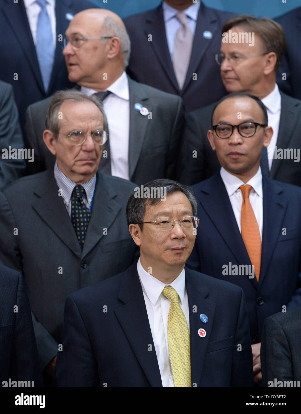 Chinese bankers hi-res stock photography and images - Alamy