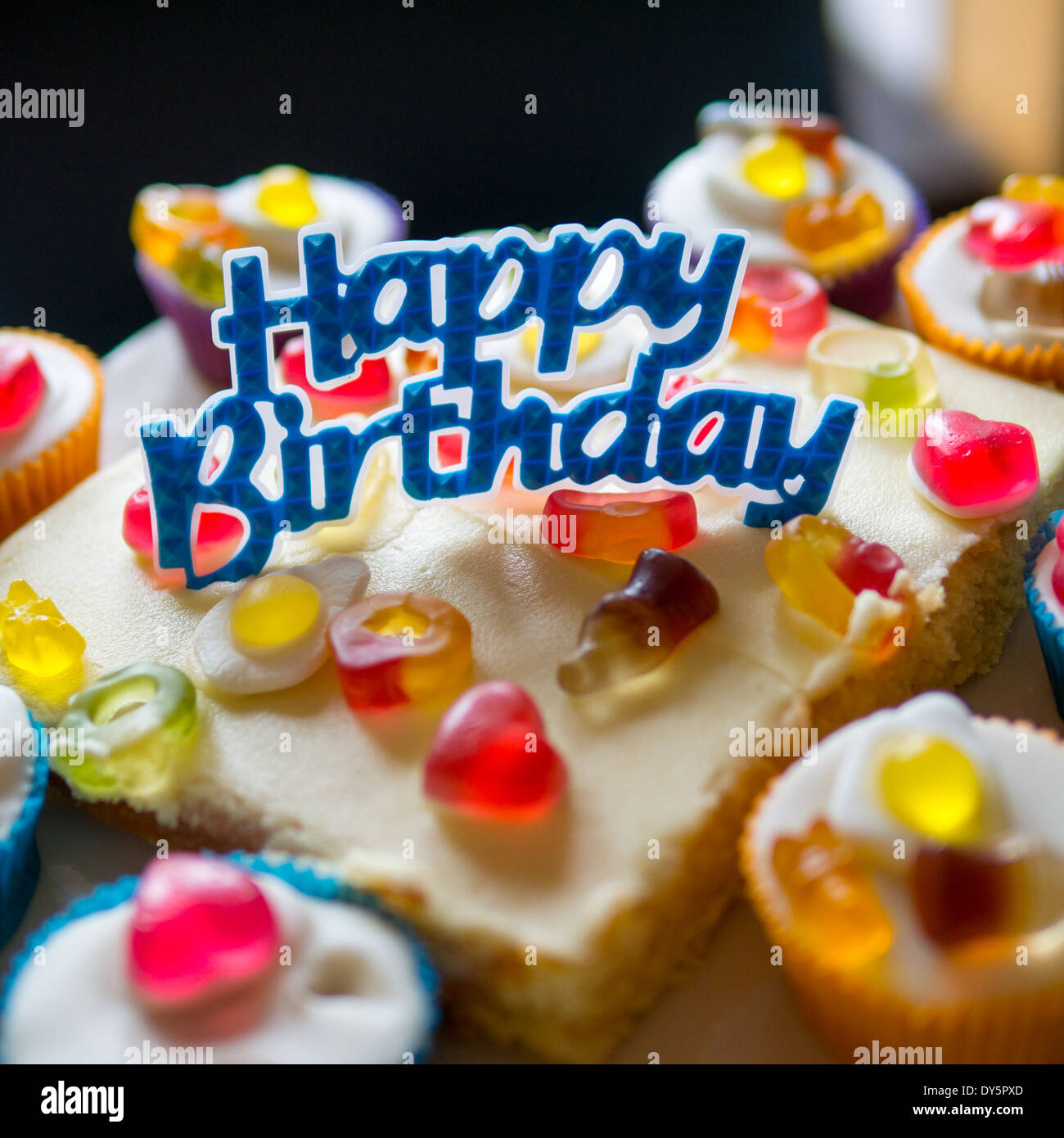 Birthday cakes hi-res stock photography and images - Alamy