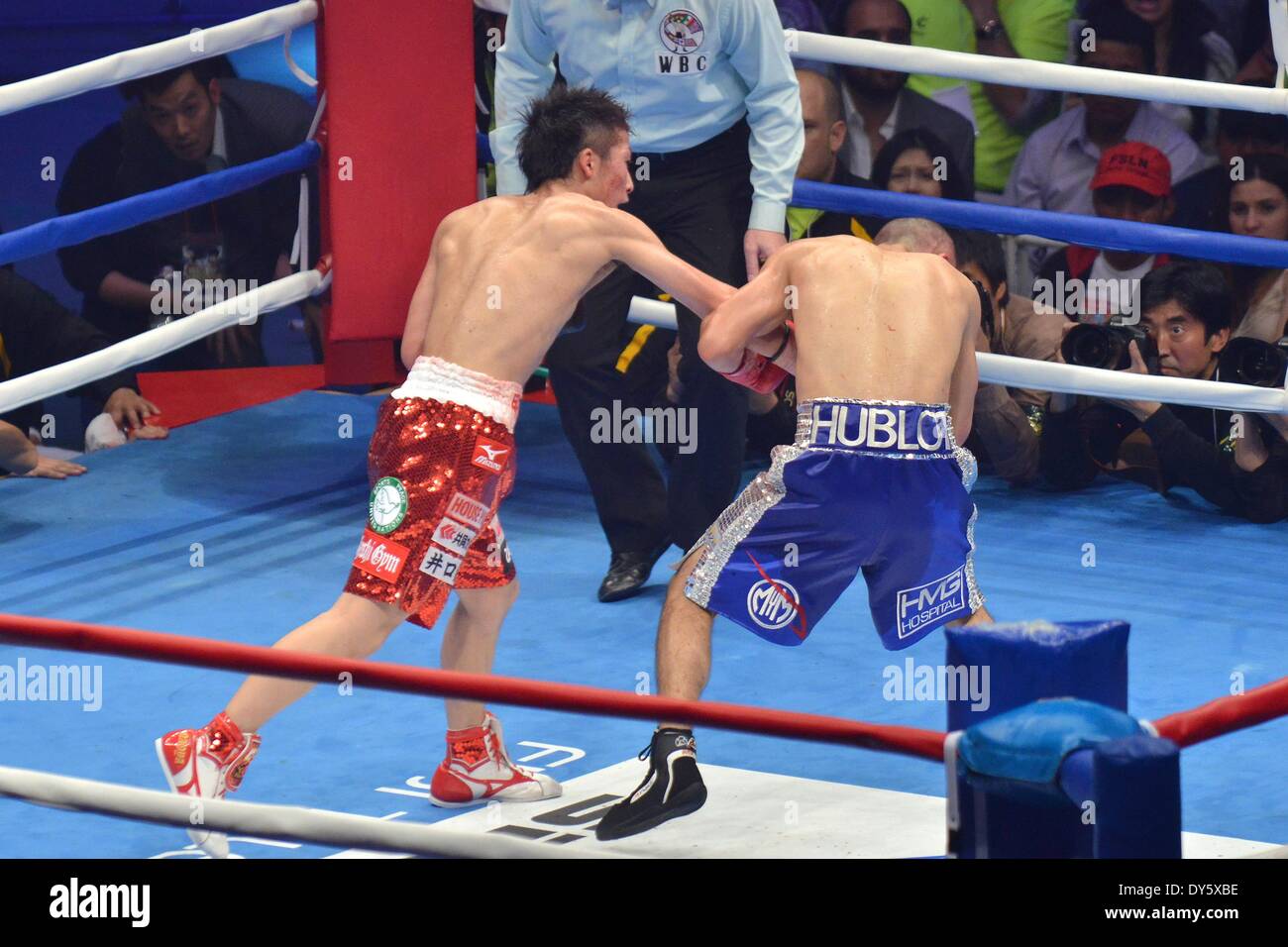 Tokyo, Japan. 6th Apr, 2014. (L-R) Naoya Inoue (JPN), Adrian Hernandez ...