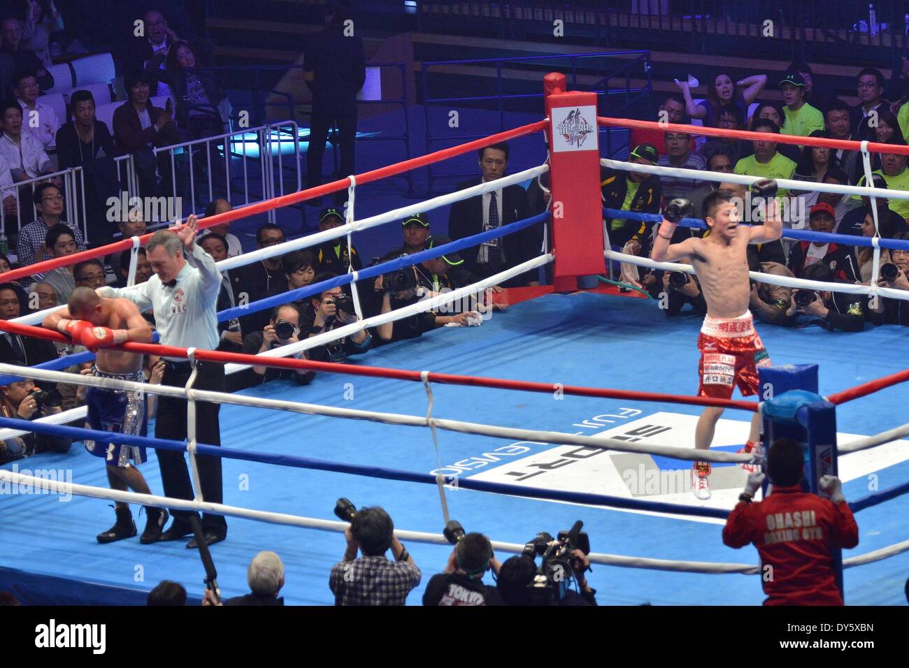 Tokyo, Japan. 6th Apr, 2014. Naoya Inoue (JPN), Adrian Hernandez (MEX ...