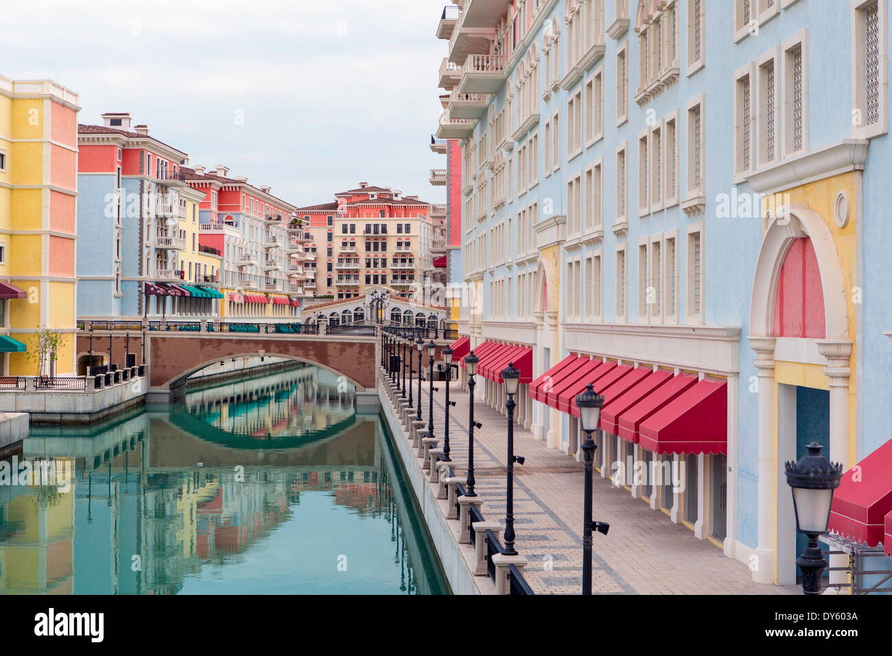 Pearl qatar hi-res stock photography and images - Alamy