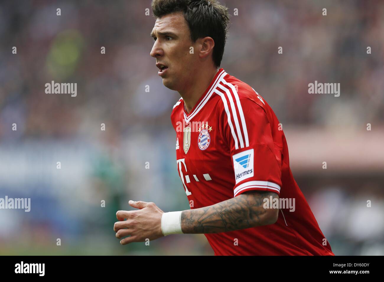 the SGL Arena, Augsburg, Germany. 5th Apr, 2014. Mario Mandzukic ...
