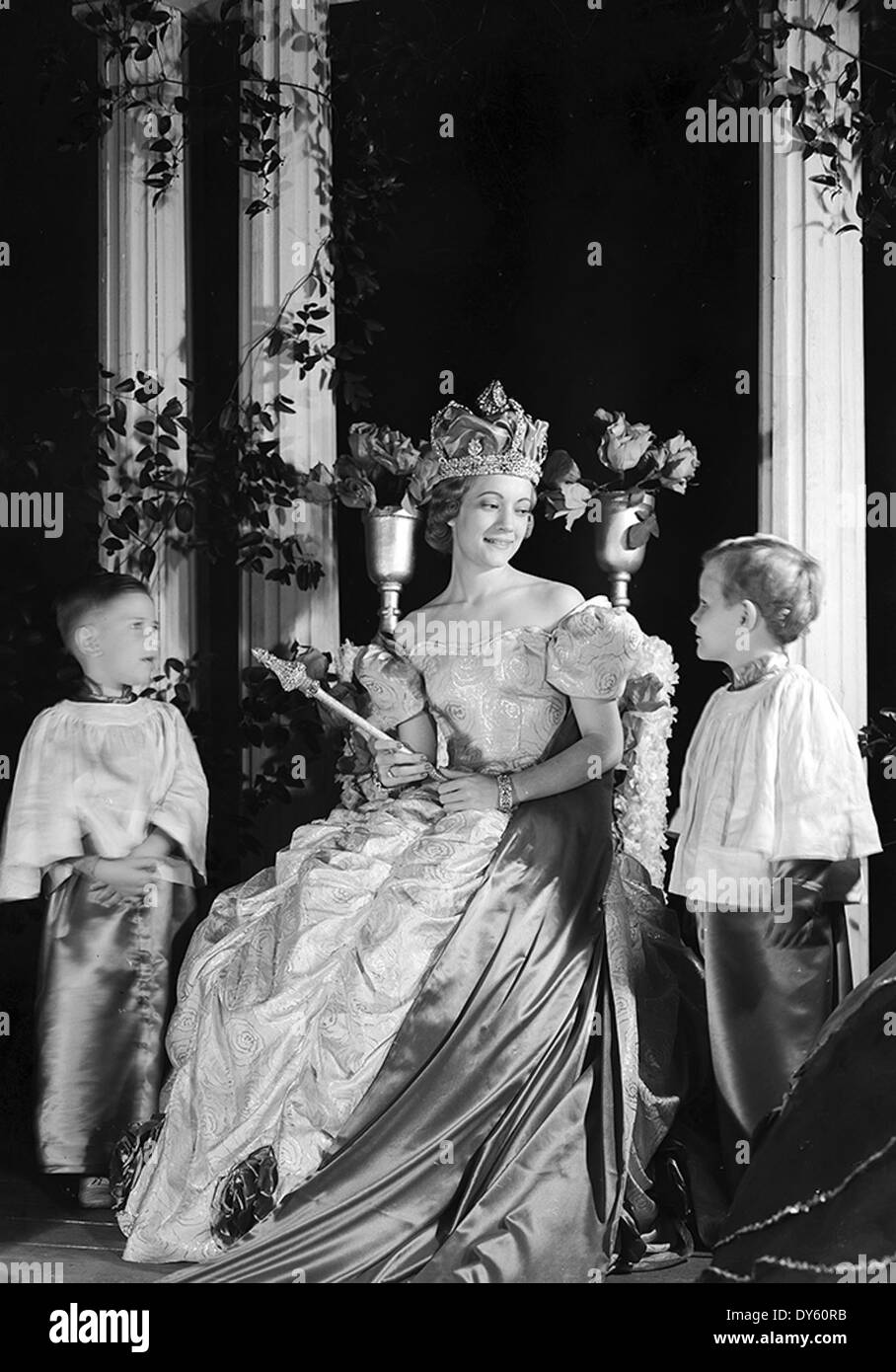 Frances Connally, a Texas native, is crowned Rose Queen during the ...