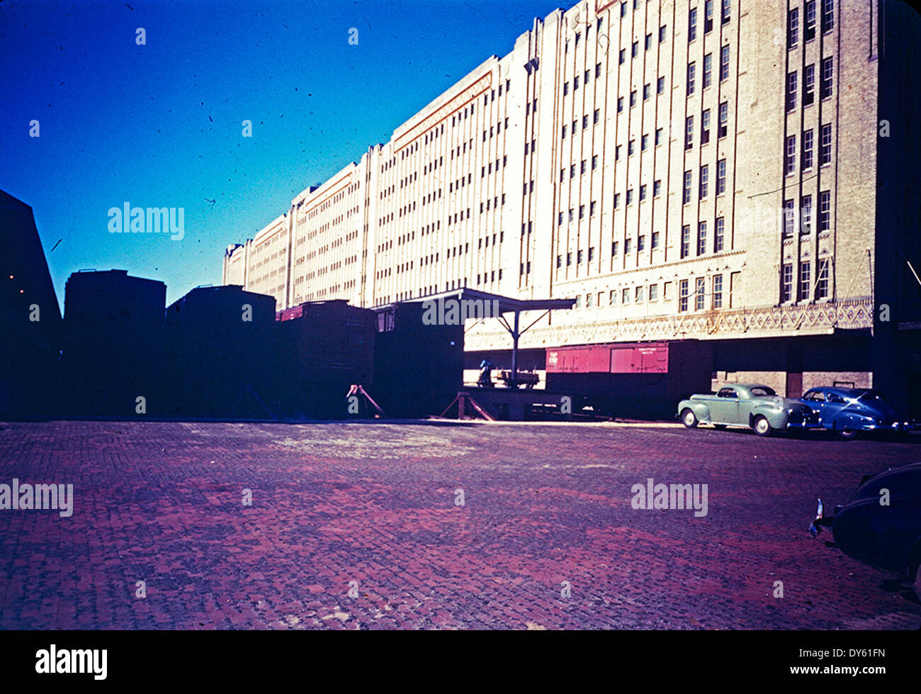 Railroad freight warehouse hi-res stock photography and images - Alamy