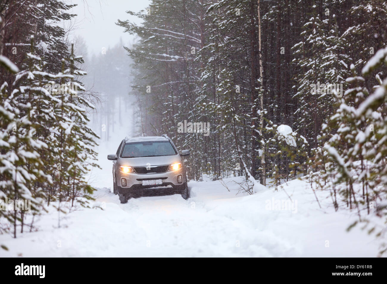 Car stuck highway blizzard hi-res stock photography and images - Alamy