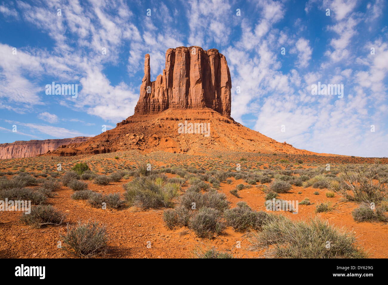 Monument Valley, West Mitten Butte, from Wildcat Trail, Arizona, United ...