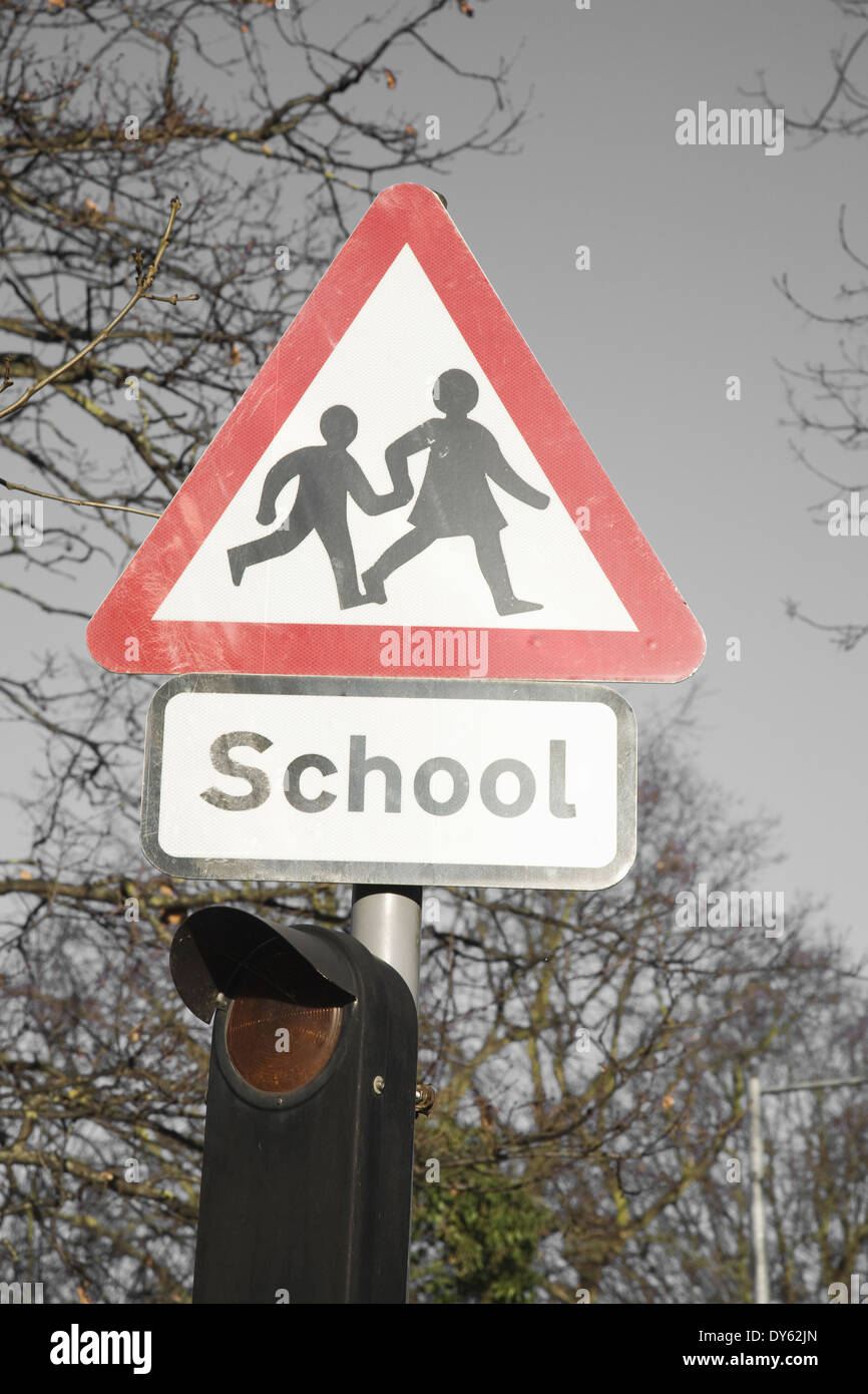 school crossing sign Stock Photo - Alamy