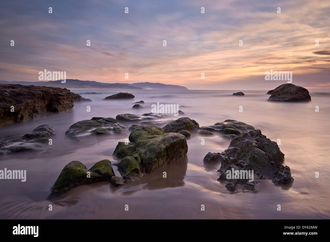 City serenity hi-res stock photography and images - Alamy