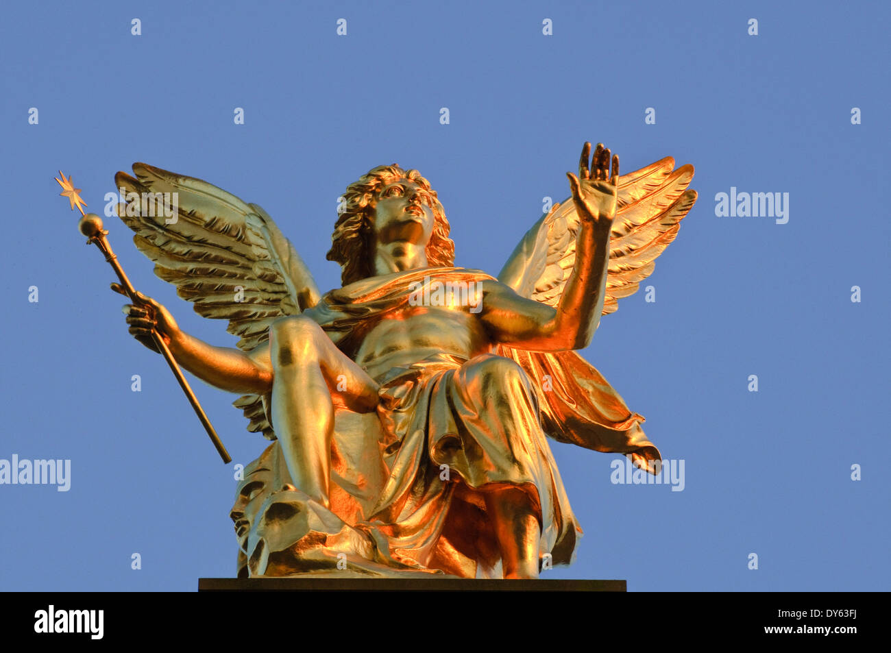 Golden angel hi-res stock photography and images - Alamy