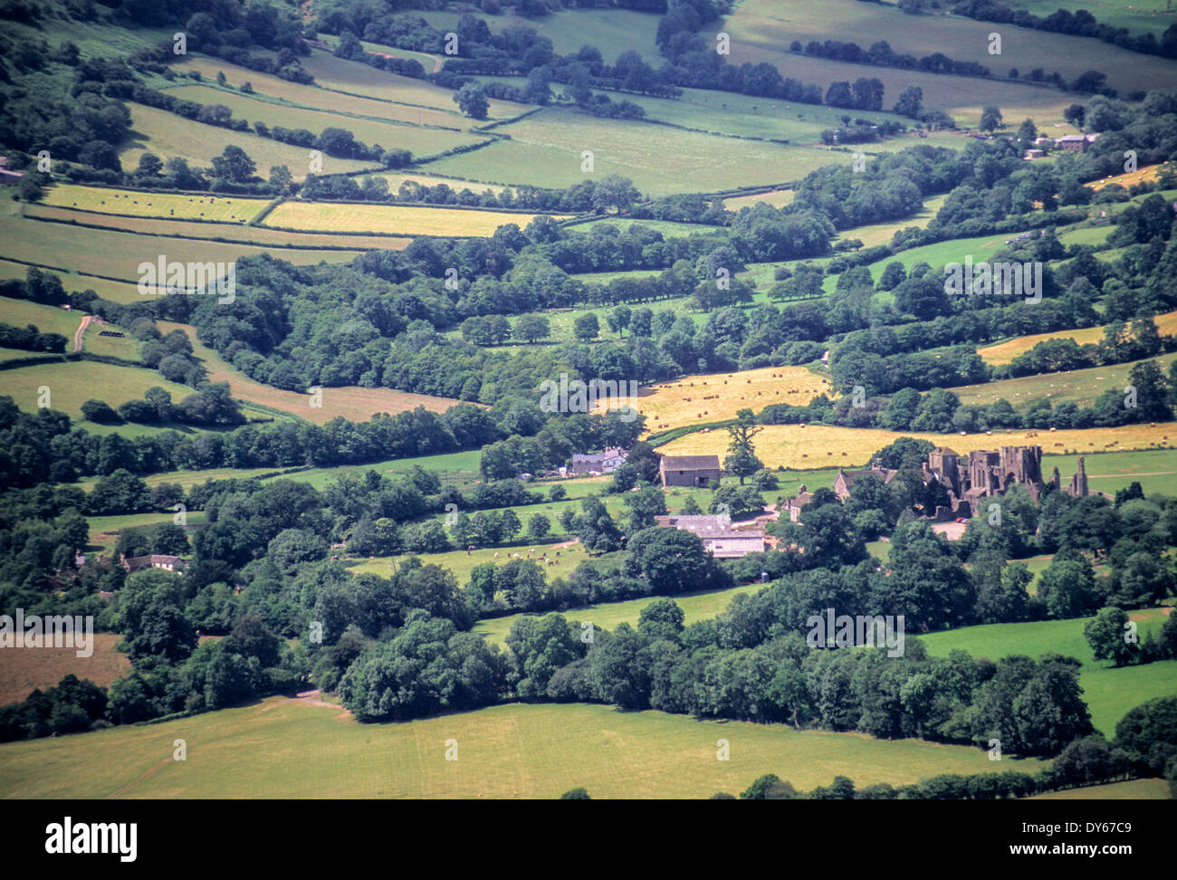 Llanthony valley hi-res stock photography and images - Alamy