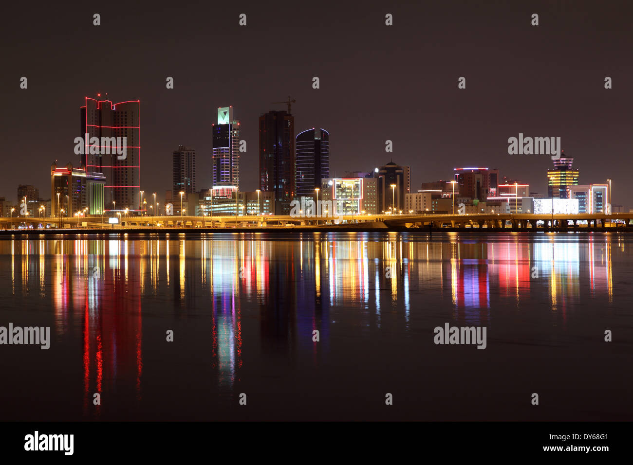 Skyline of Manama at night. Bahrain, Middle East Stock Photo - Alamy
