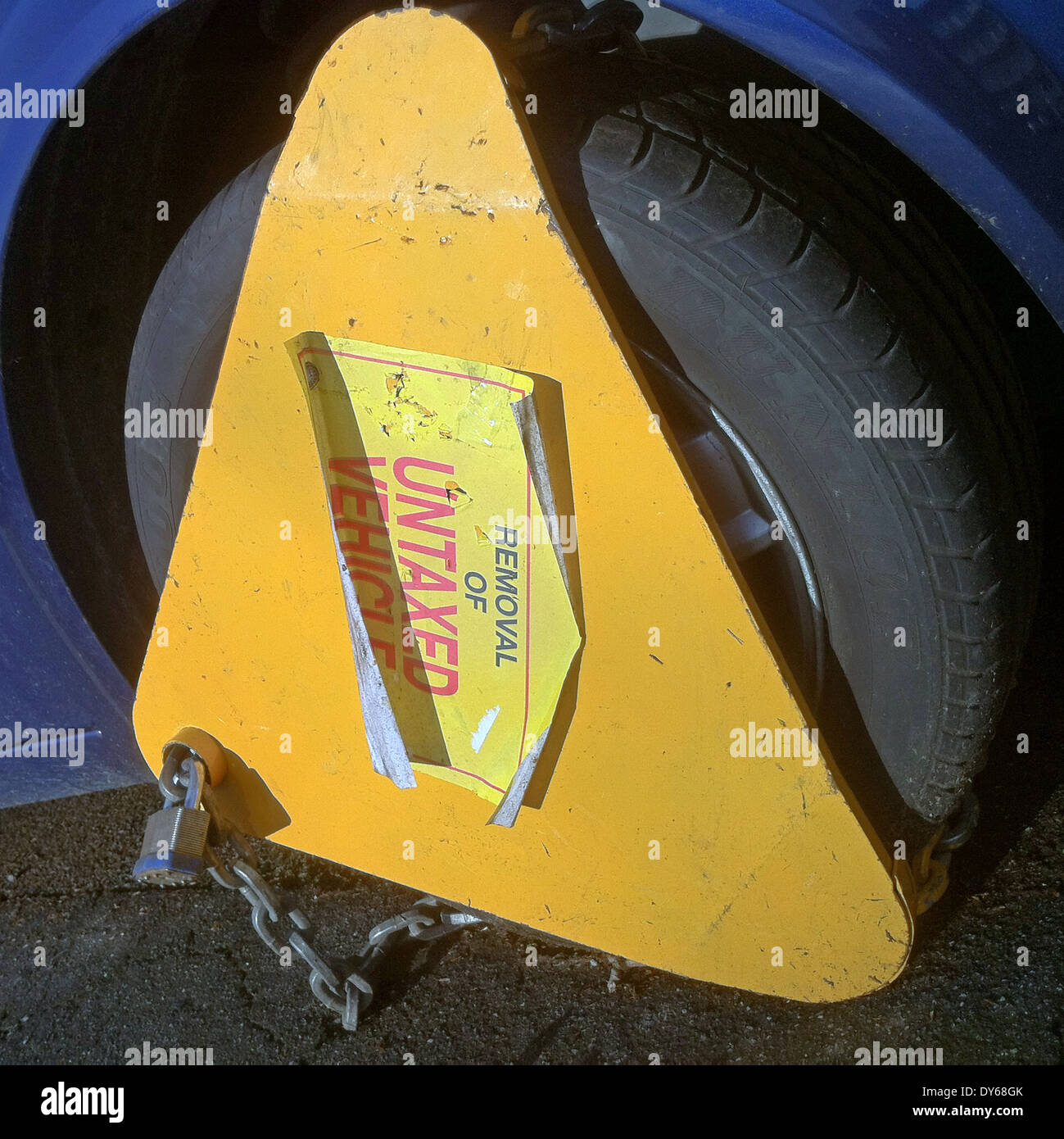 London Triangle Car Wheel Clamp Stock Photo - Alamy