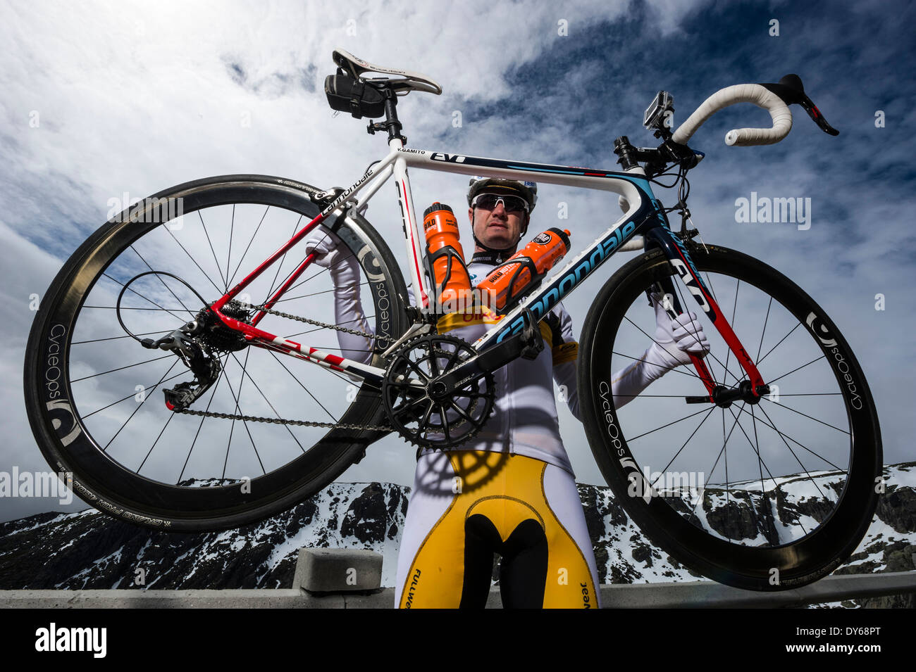 Cannondale bike hi-res stock photography and images - Alamy
