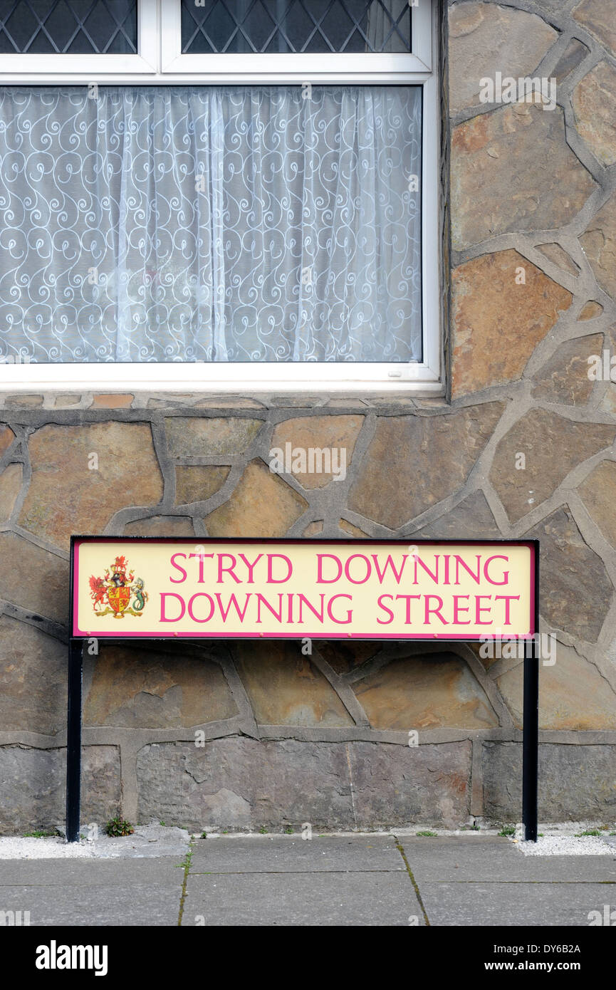 English welsh sign wrong hi-res stock photography and images - Alamy