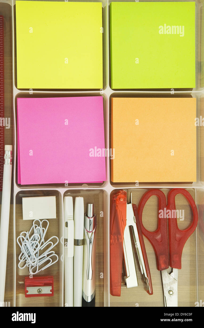 Stationery tray with Four Blank Post-it notes to add your own text ...