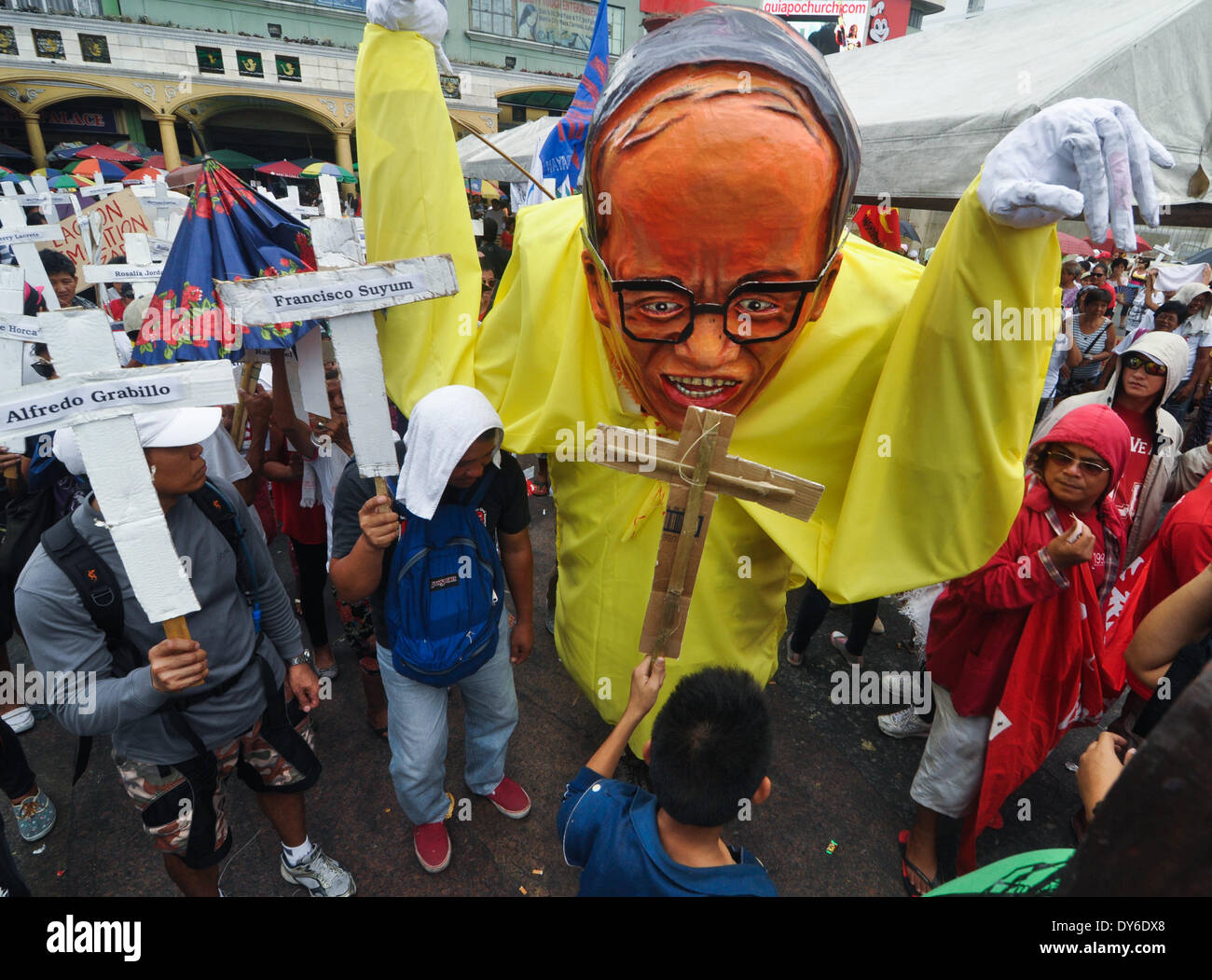 Philippines president benigno aquino holds hi-res stock photography and ...