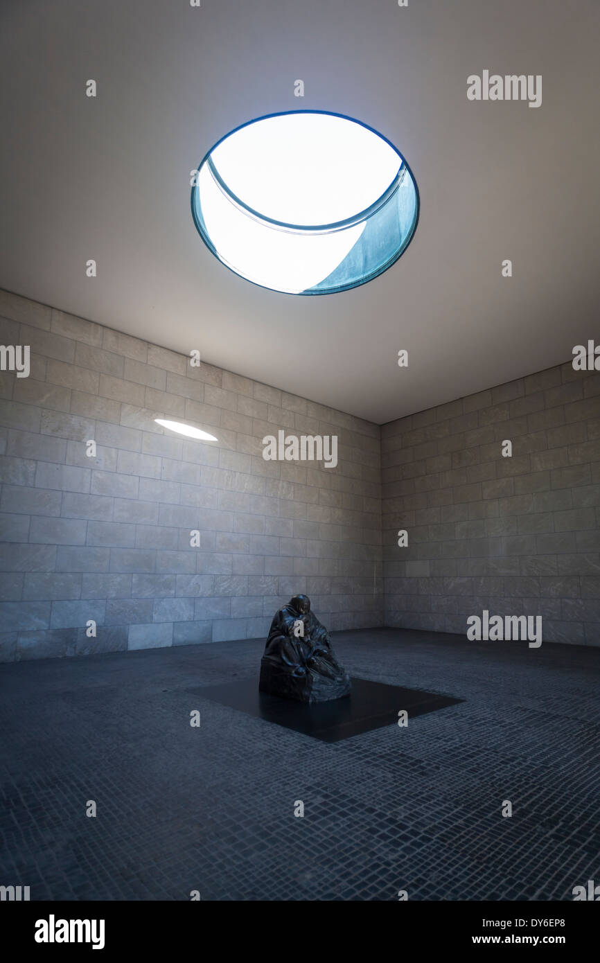 Statue, Neue Wache, Berlin, Germany Stock Photo - Alamy