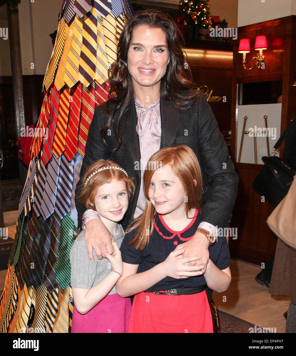 Brooks Brothers Annual Holiday Celebration to Benefit St. Jude Research ...