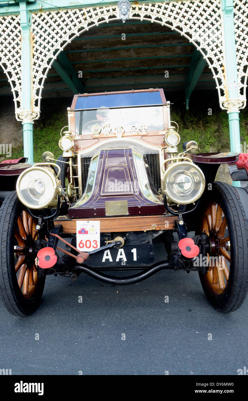 AA 1 and other veteran motor cars from pre-1905 arriving in Brighton at ...