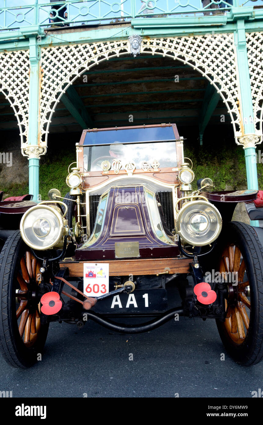 AA 1 and other veteran motor cars from pre-1905 arriving in Brighton at ...