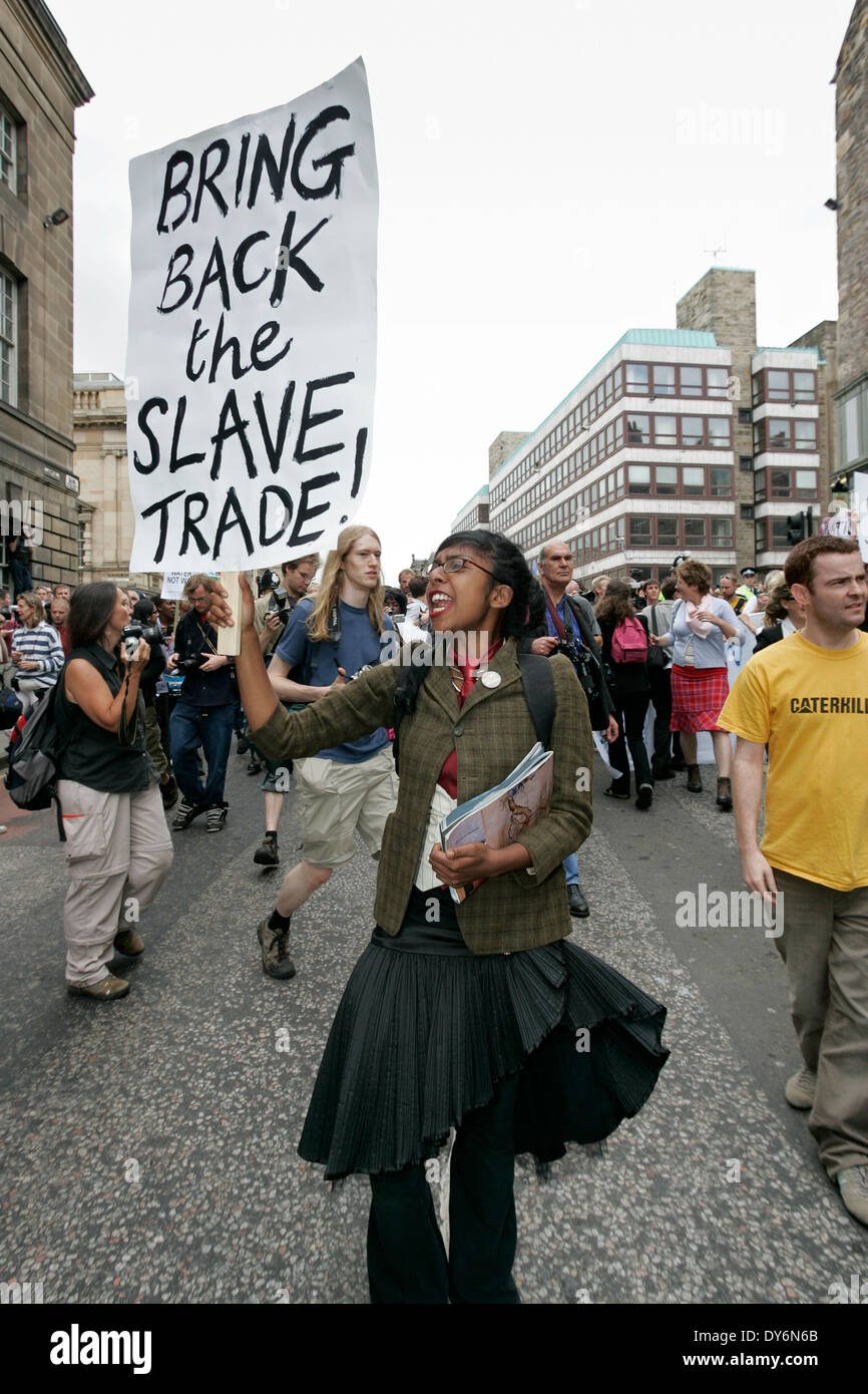 Make poverty history edinburgh hi-res stock photography and images - Alamy