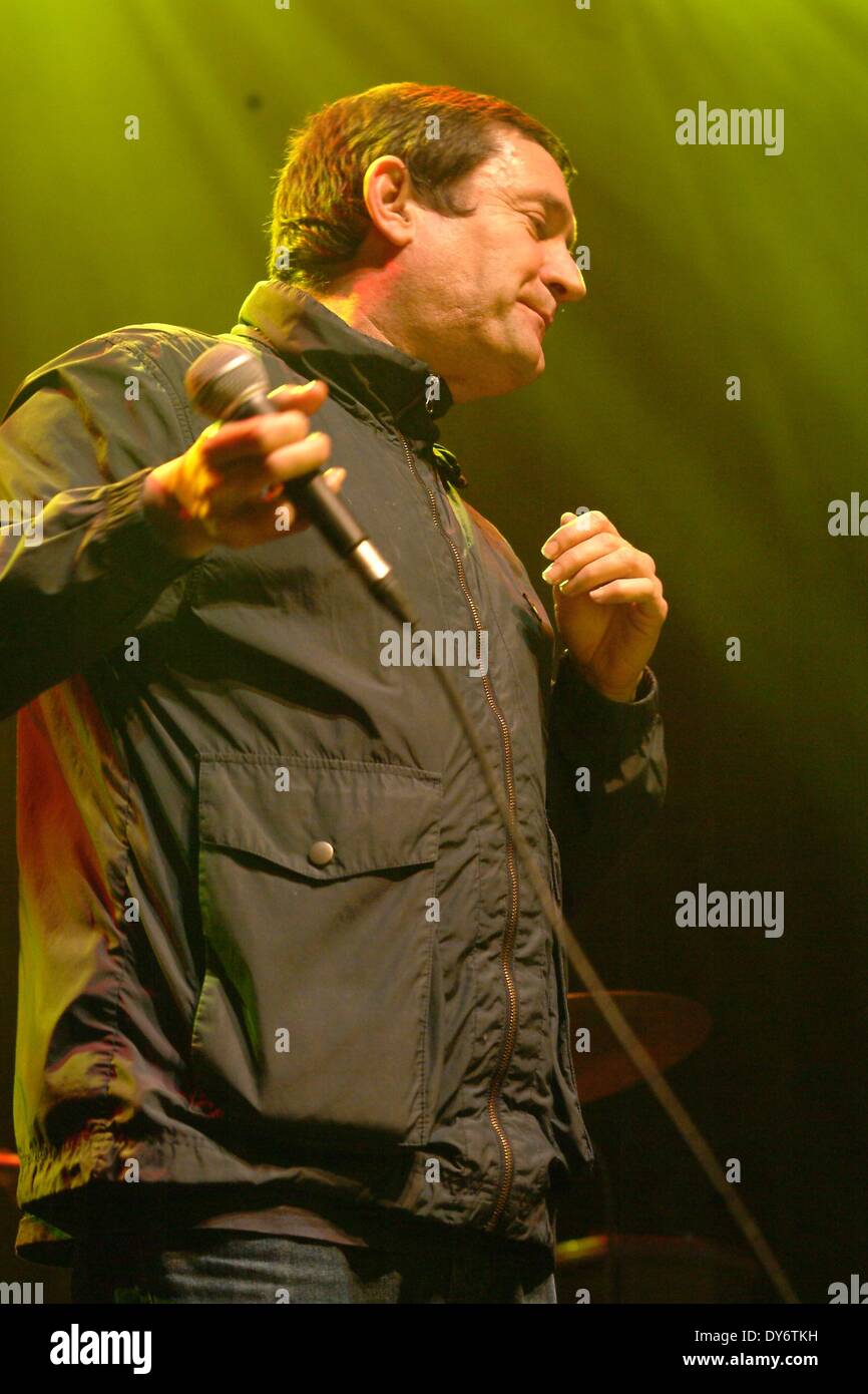 Paul Heaton Housemartins High Resolution Stock Photography and Images ...
