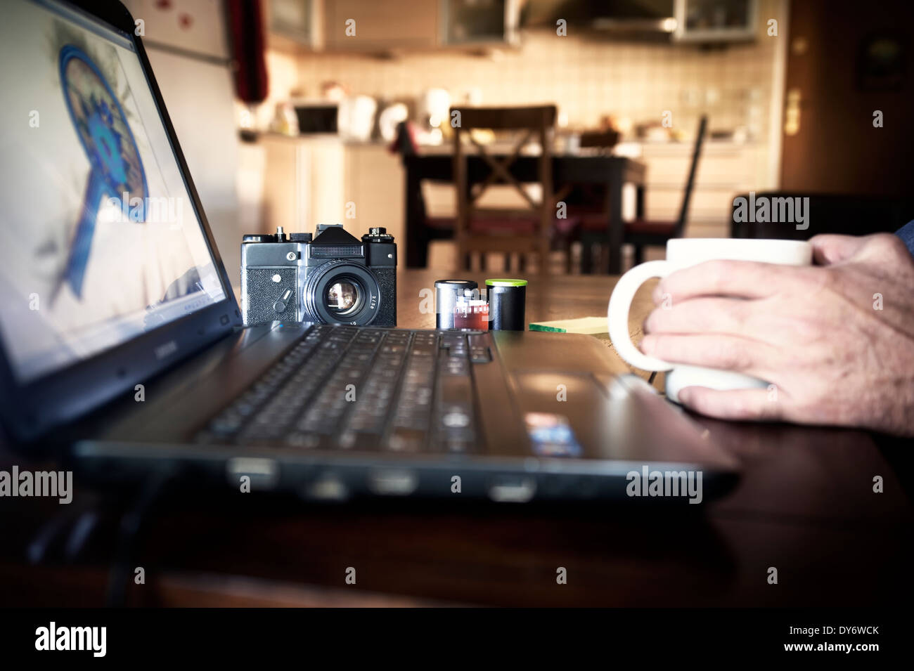 Workplace photographer laptop camera hi-res stock photography and ...